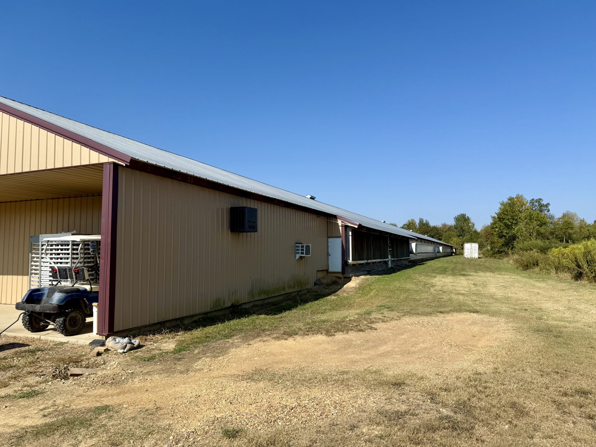 NEW PRICE - Wellington Breeder Farm - Two House Farm in Calhoun County ...